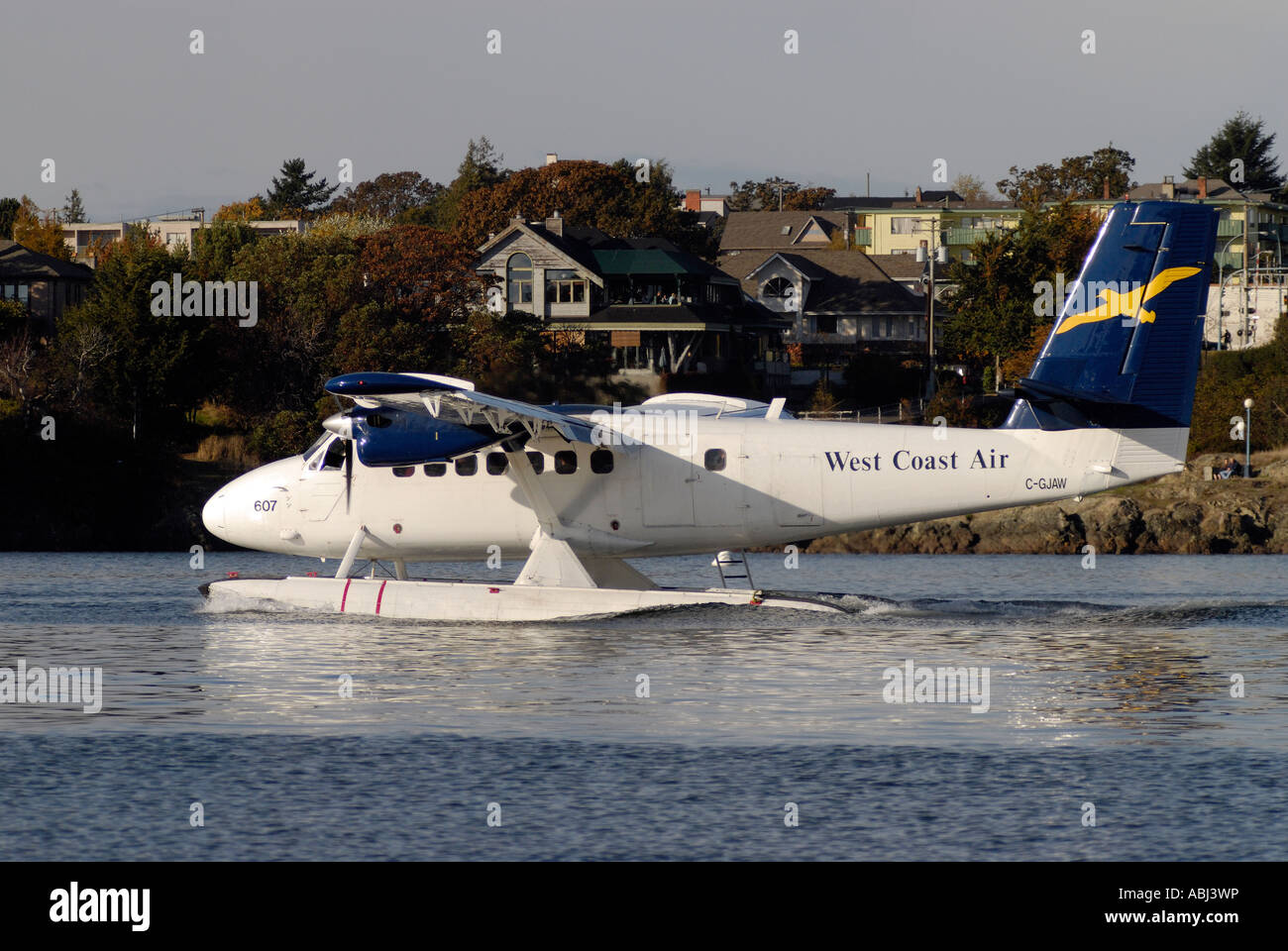 Seaplane landing in Victoria harbour, Vancouver Island Stock Photo - Alamy