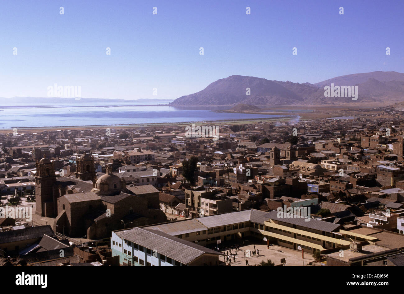 School lake titicaca hi-res stock photography and images - Alamy