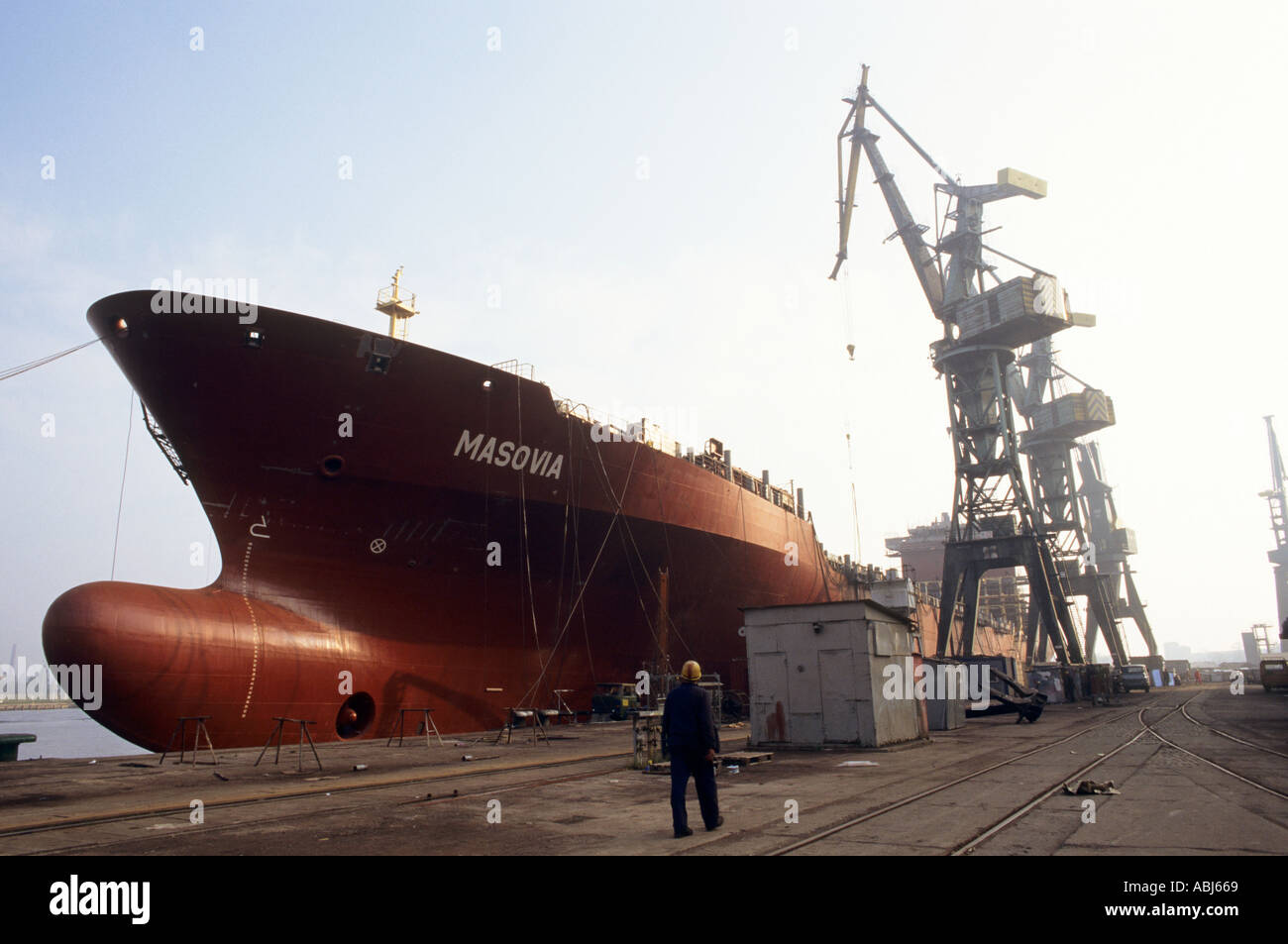 Ocean going ship hi-res stock photography and images - Alamy