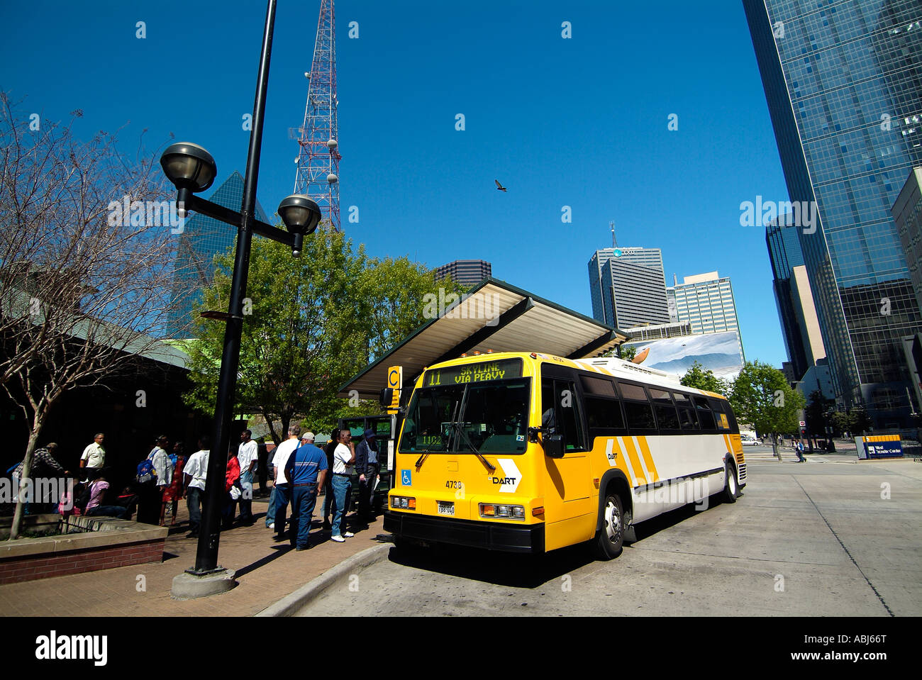 Bus in downtown dallas hi-res stock photography and images - Alamy