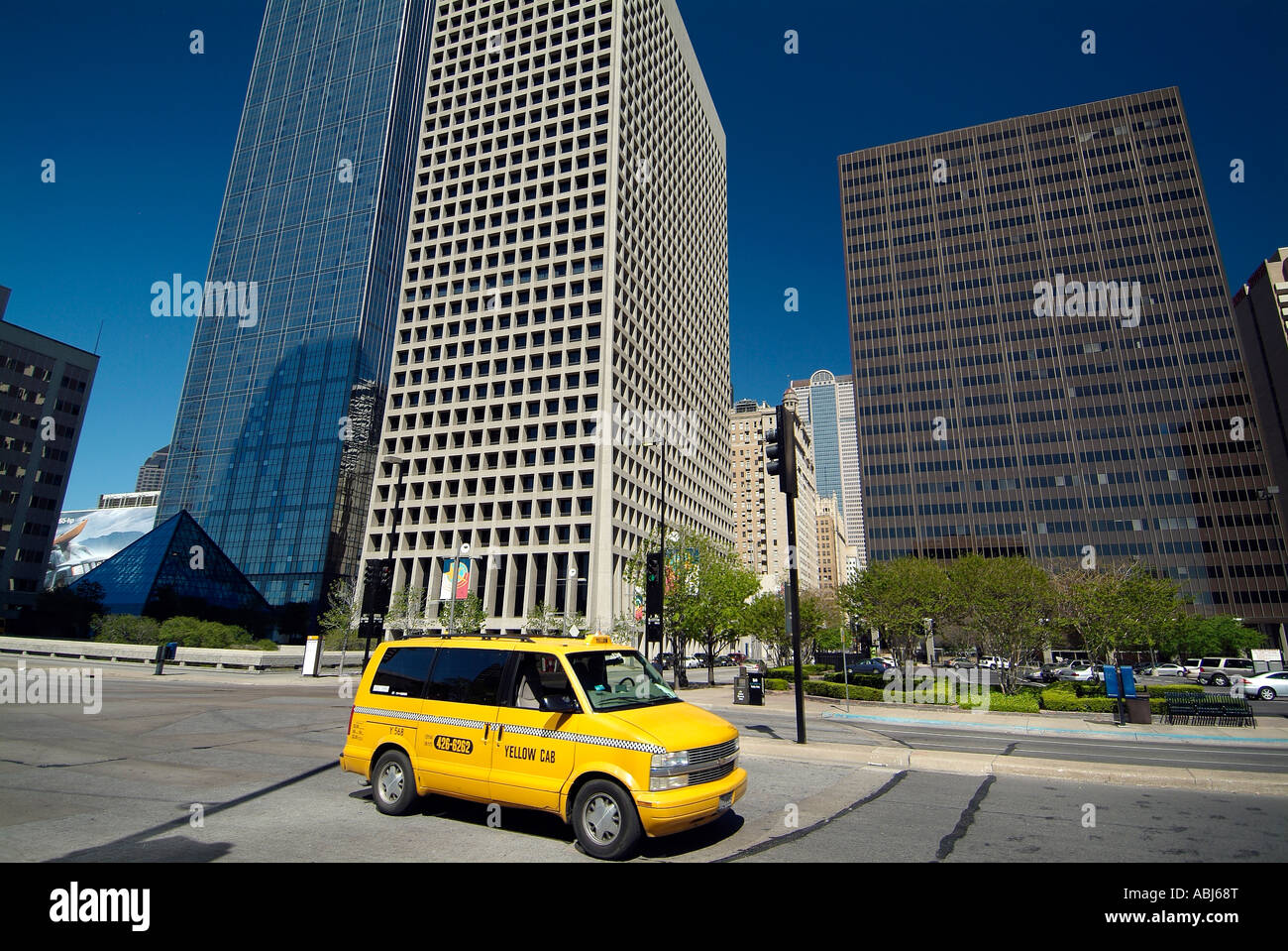 Streets with cars in downtown of Dallas, Texas Stock Photo - Alamy
