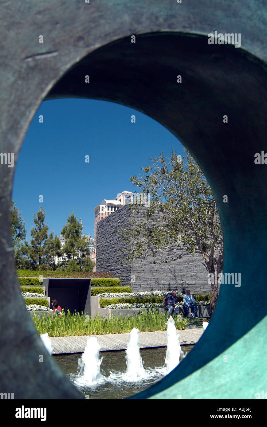 Dallas museum of art statue hi-res stock photography and images - Alamy