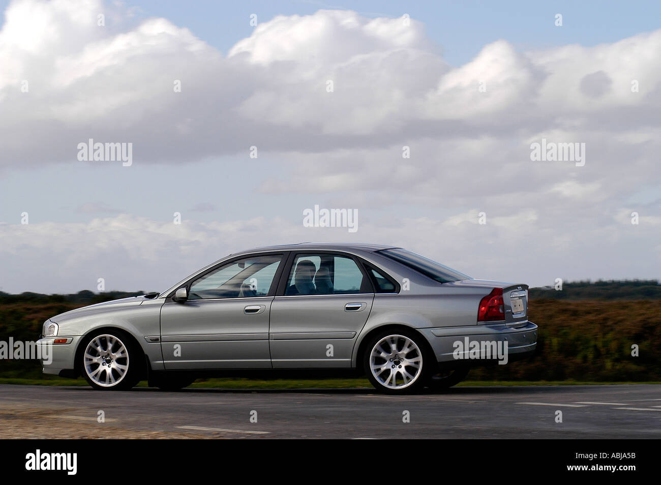 2003 Volvo S80 Stock Photo - Alamy