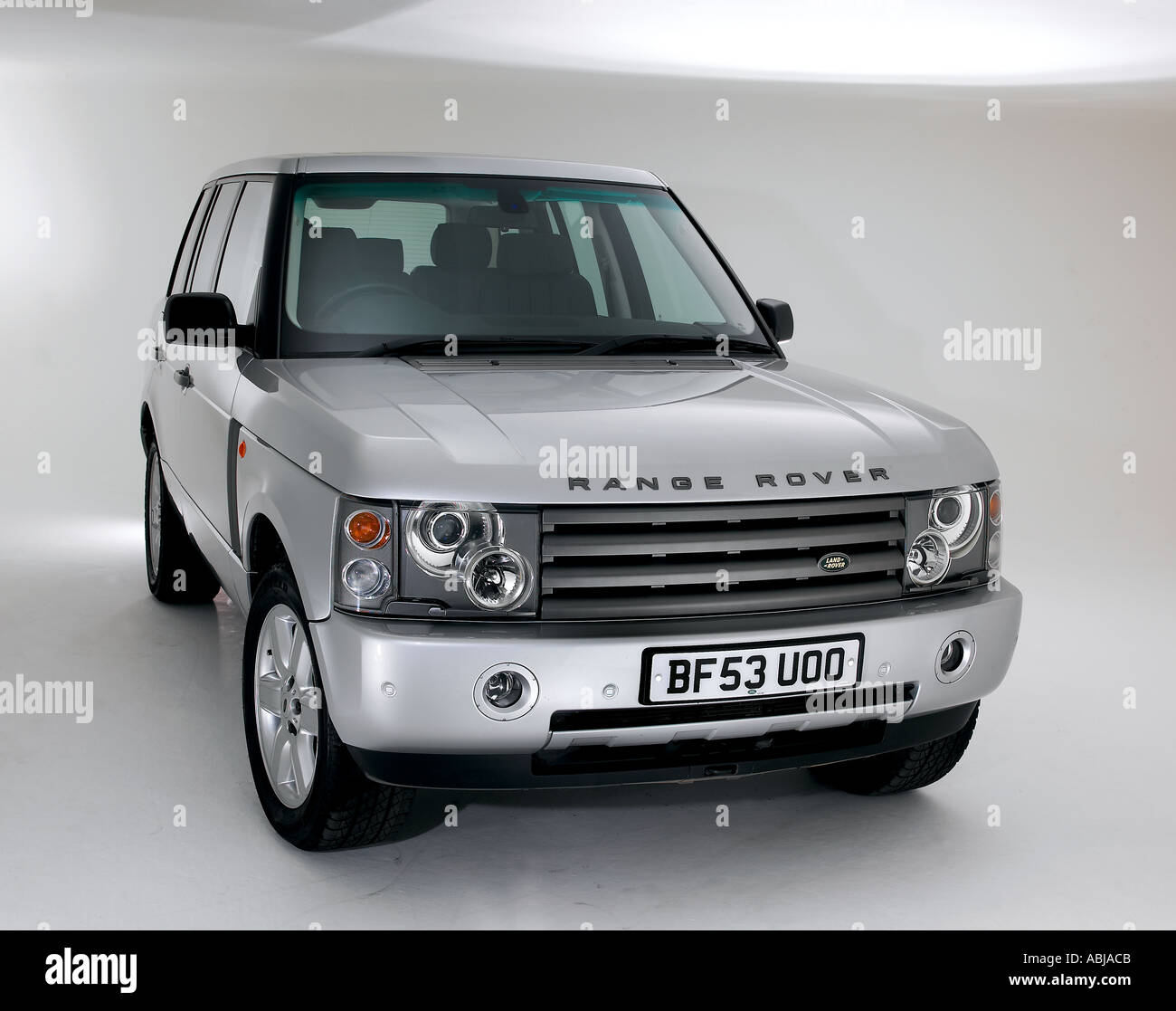 Range rover vogue hi-res stock photography and images - Alamy