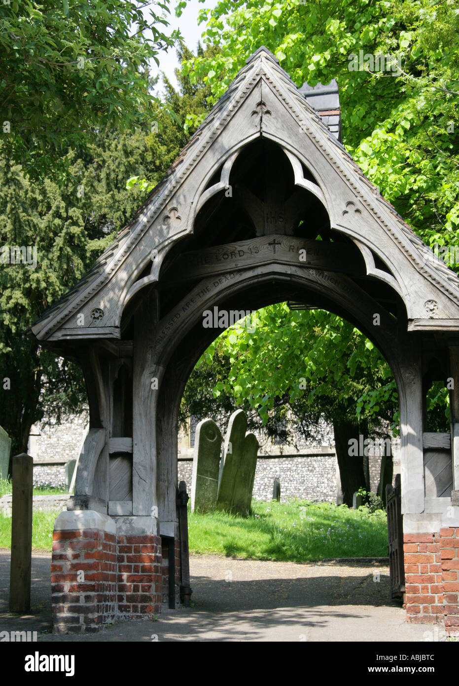 Lynch gate hi-res stock photography and images - Alamy