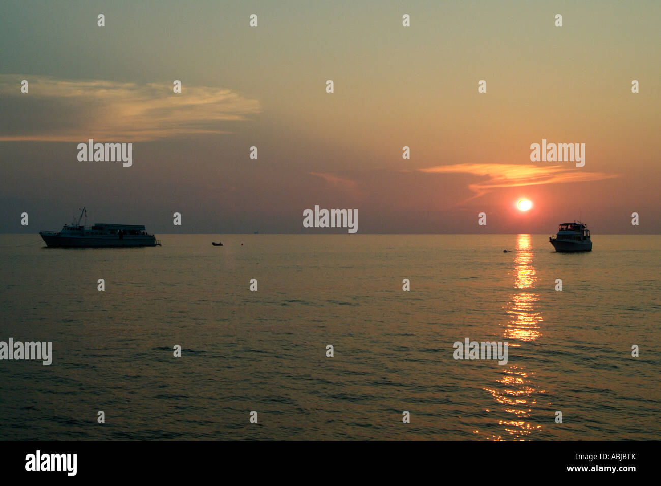 Sunset over the Gulf of Mexico, off Texas coast Stock Photo - Alamy