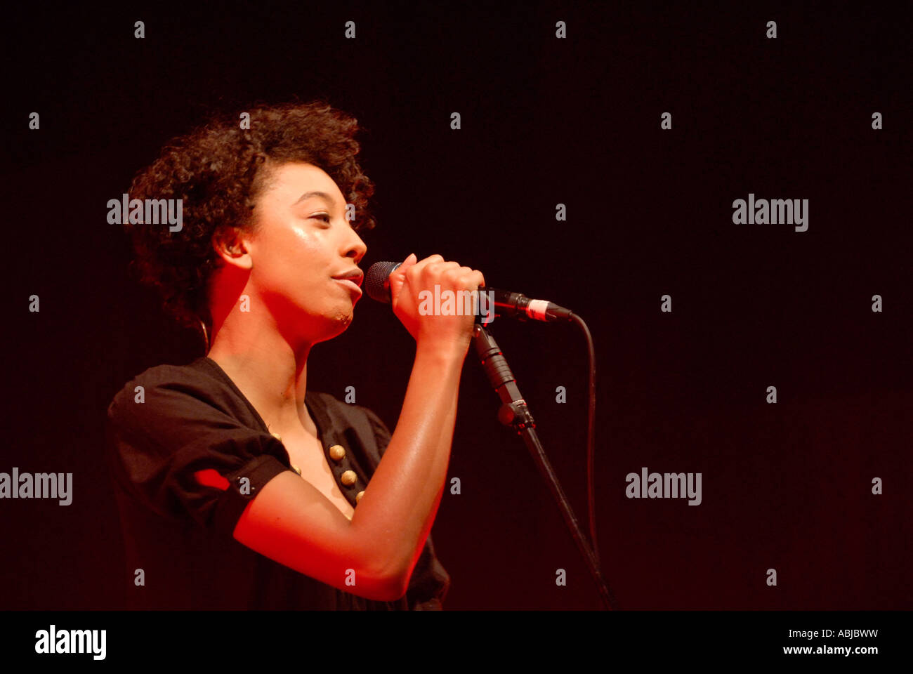 Corrine Bailey Rae in concert Stock Photo - Alamy