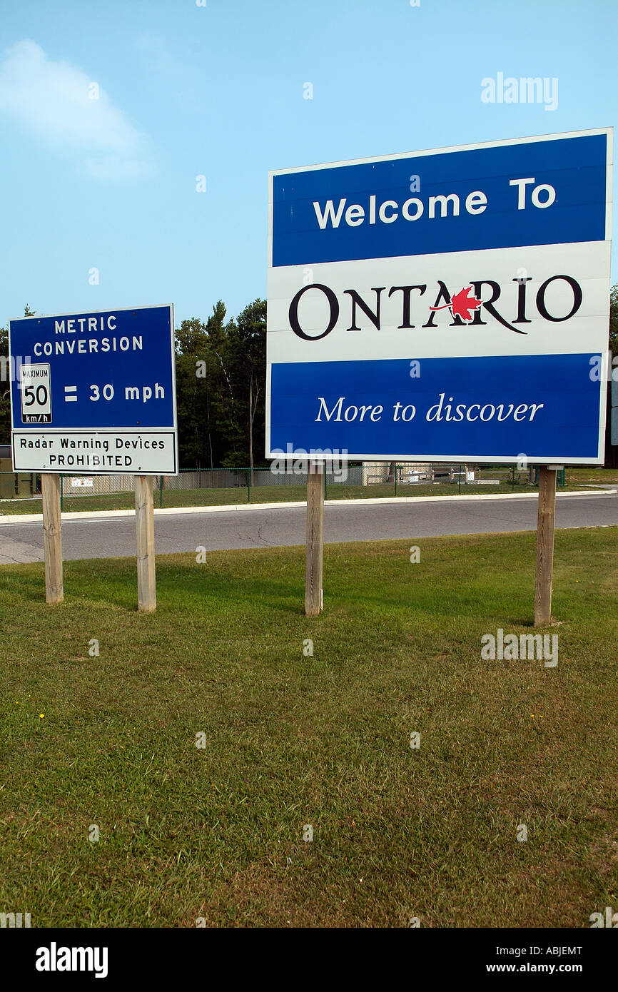 Welcome sign to Ontario in Canada Stock Photo - Alamy