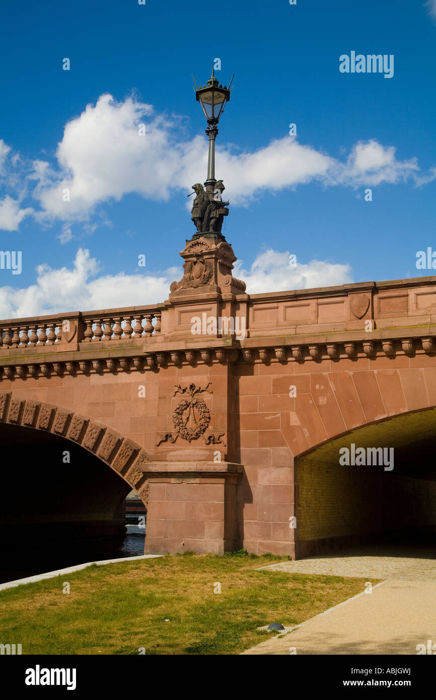 Moltke Bridge Moltkebruecke near main Train Station Berlin Haupbahnhof ...