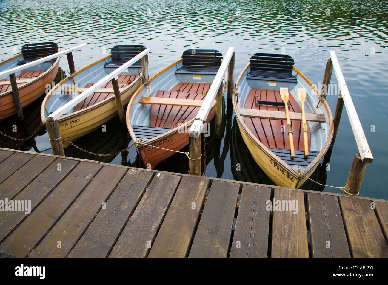 Small platform mooring boats hi-res stock photography and images - Alamy
