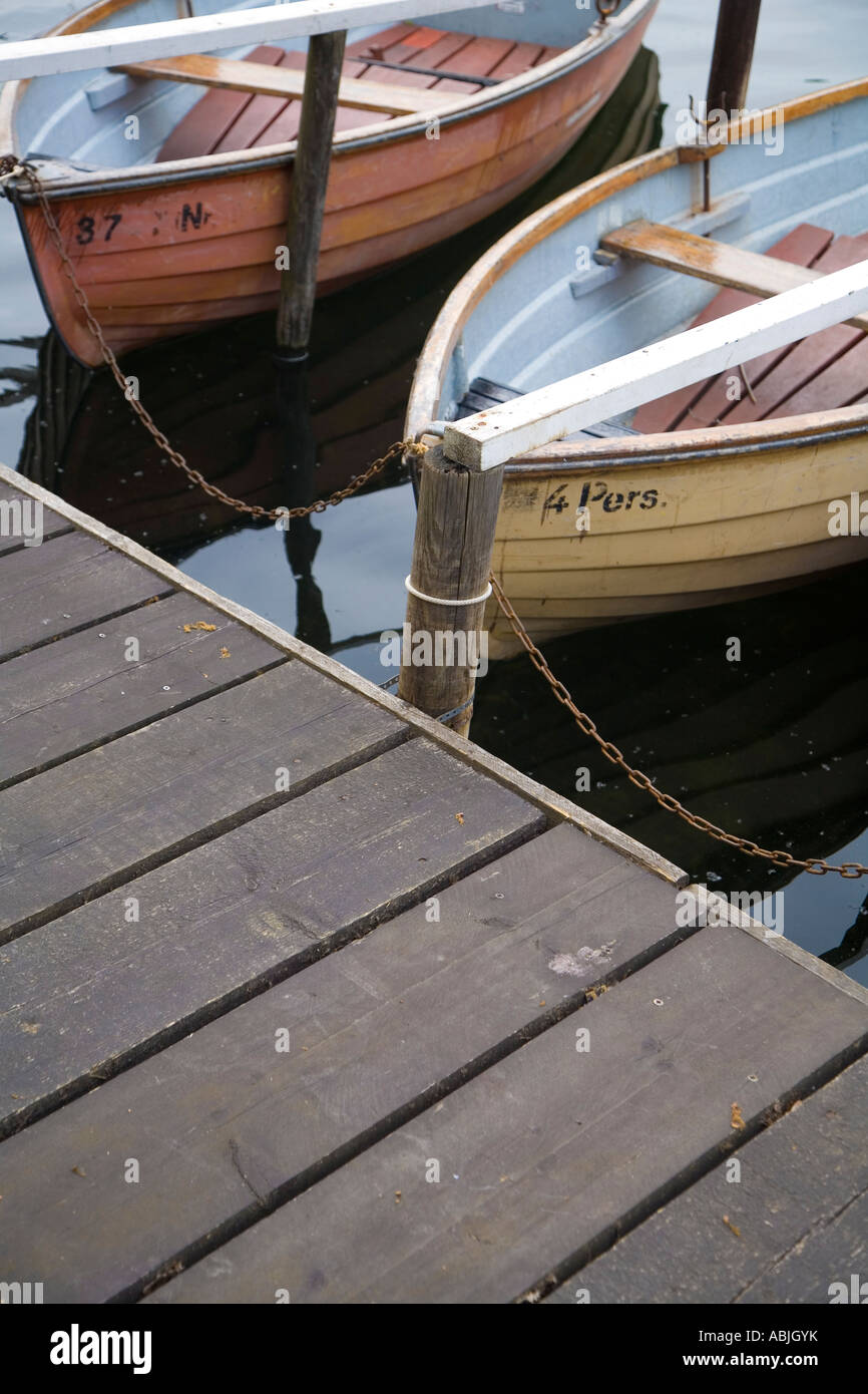 Small platform mooring boats hi-res stock photography and images - Alamy