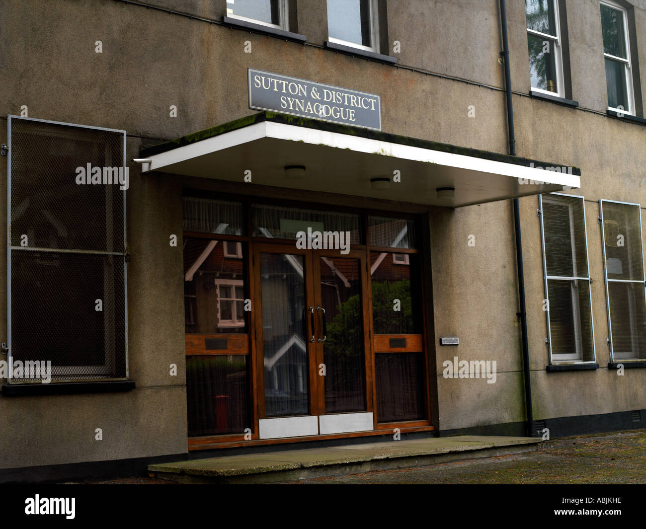 Sutton and District Synagogue Surrey England Stock Photo - Alamy