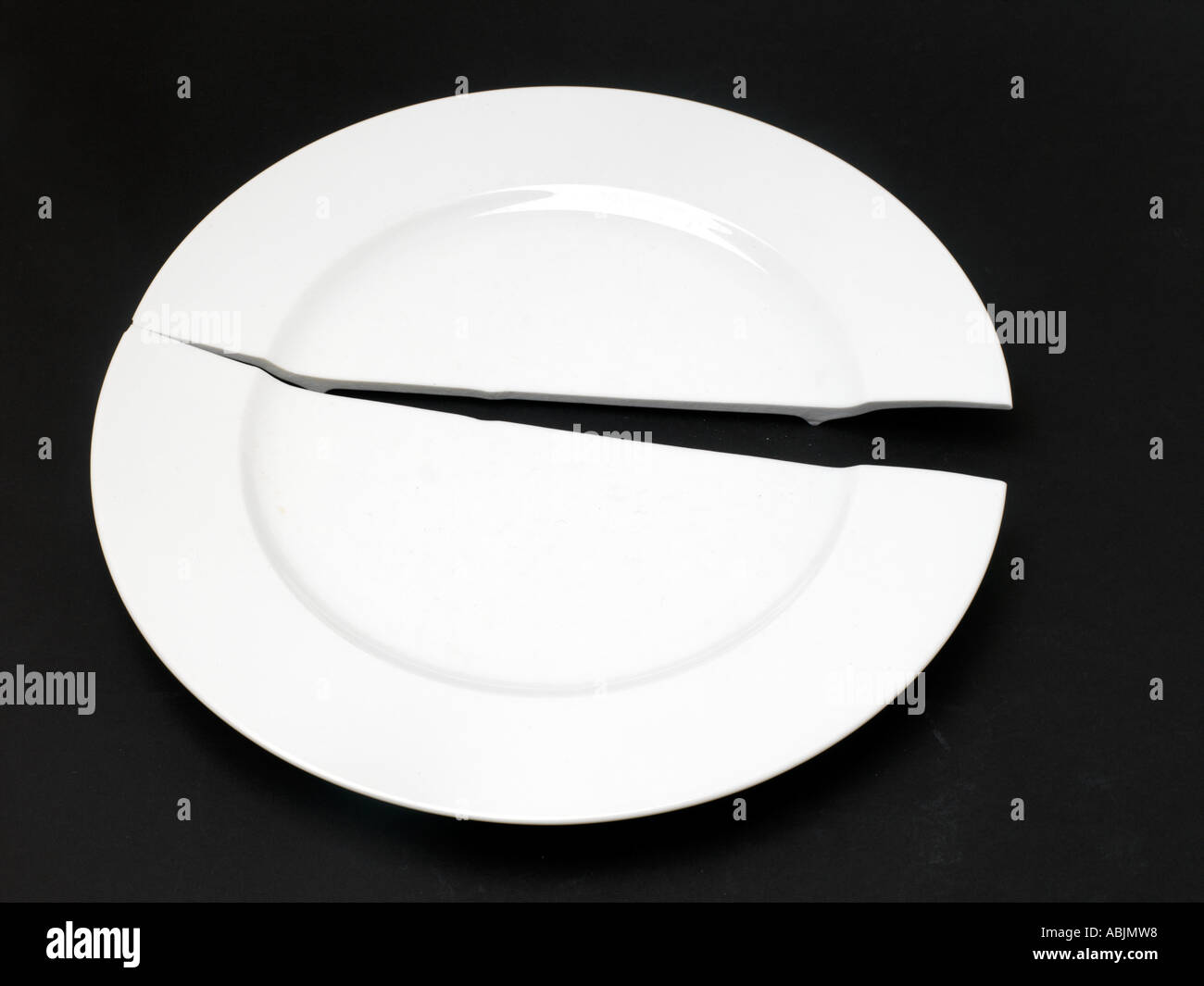 Broken Plate cracked Stock Photo - Alamy