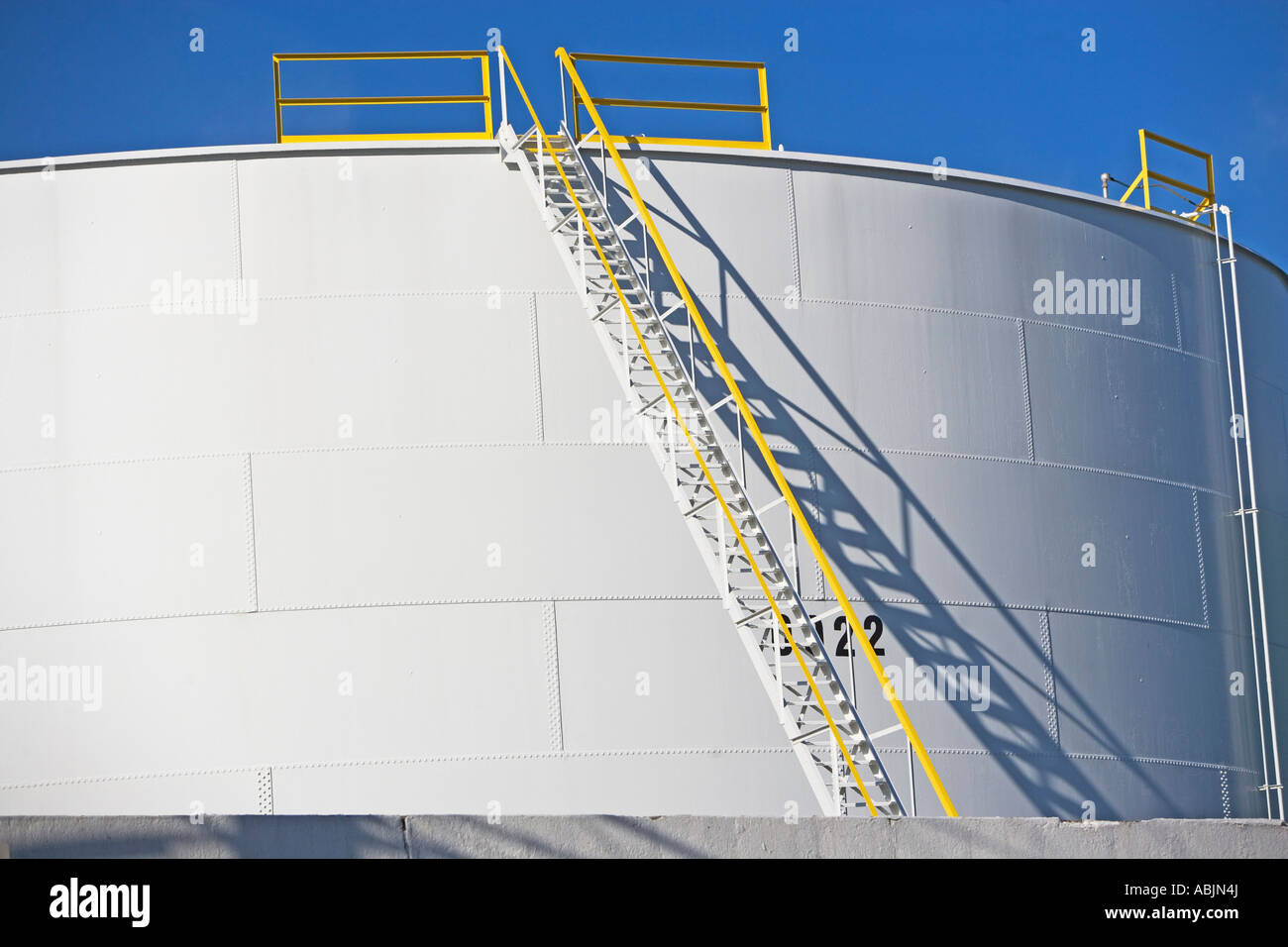 Cylindrical container hi-res stock photography and images - Alamy