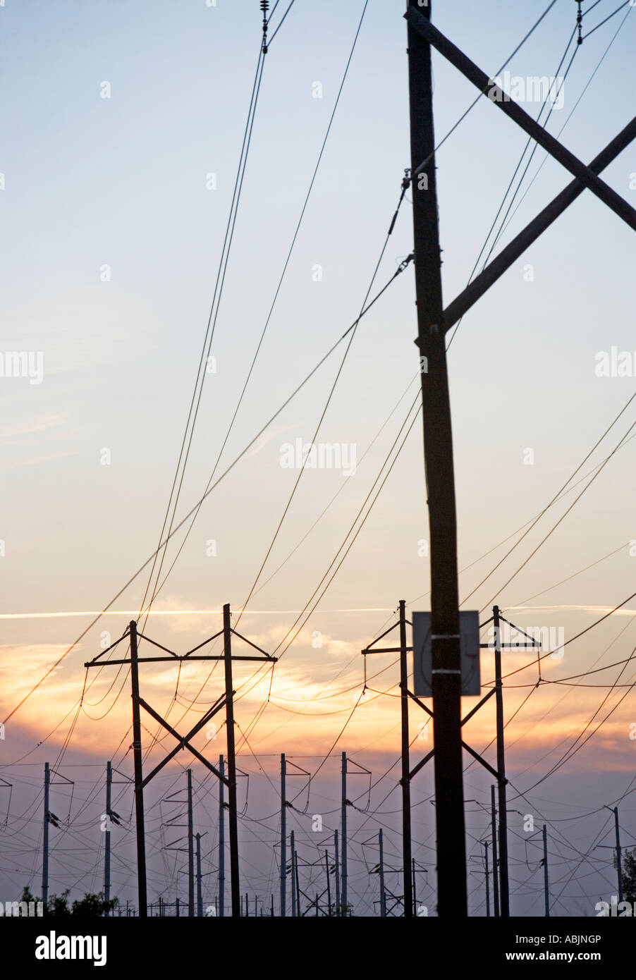 Electrical wiring wires lit hi-res stock photography and images - Alamy
