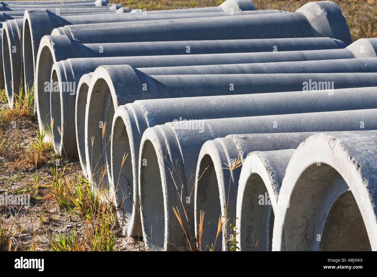 Row concrete construction pipes hi-res stock photography and images - Alamy