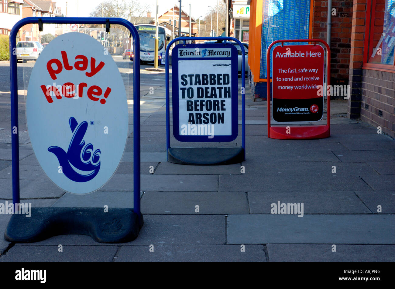 Shop signs hi-res stock photography and images - Alamy