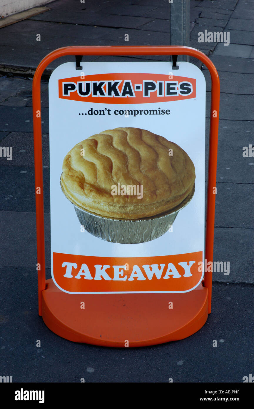 Pukka pie hi-res stock photography and images - Alamy