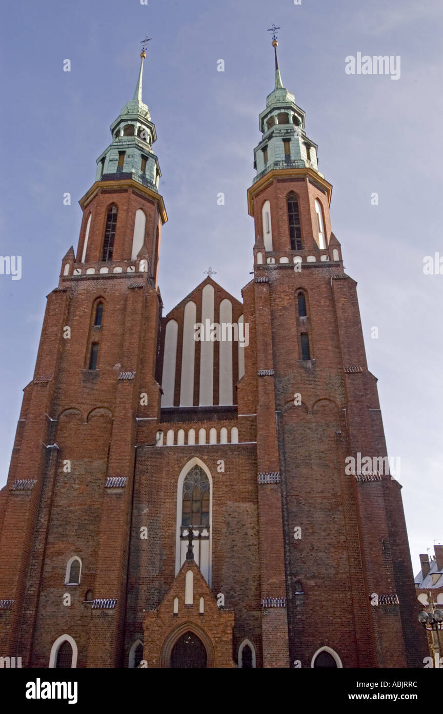 Two tall spires church hi-res stock photography and images - Alamy