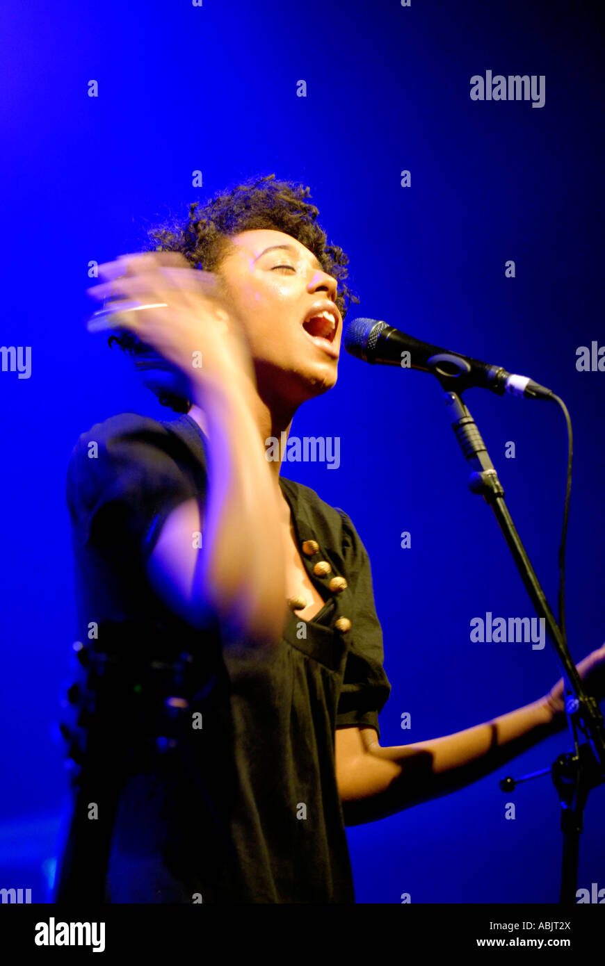 Corrine Bailey Rae in concert Stock Photo - Alamy