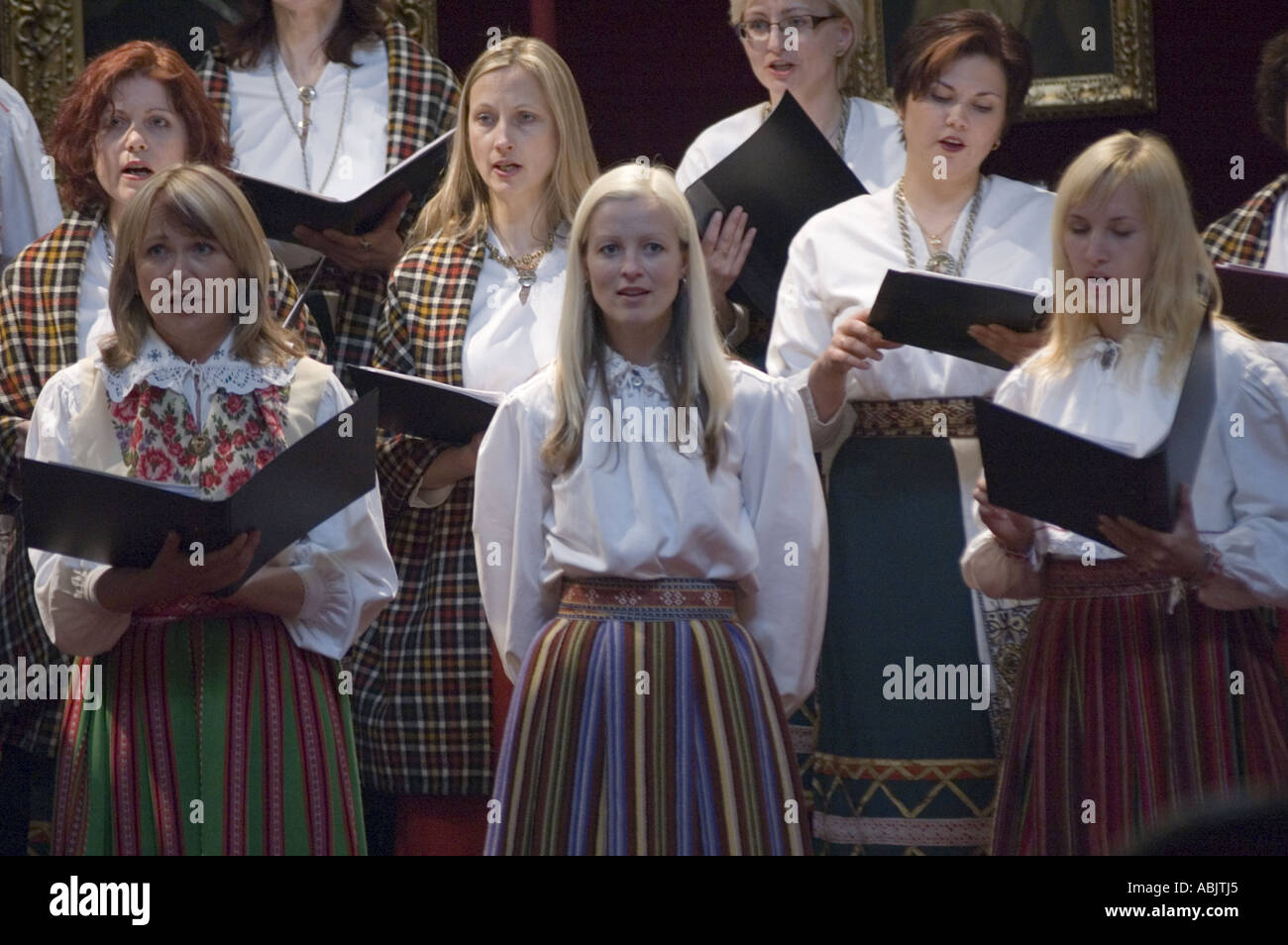 Singing choir sheet hi-res stock photography and images - Alamy