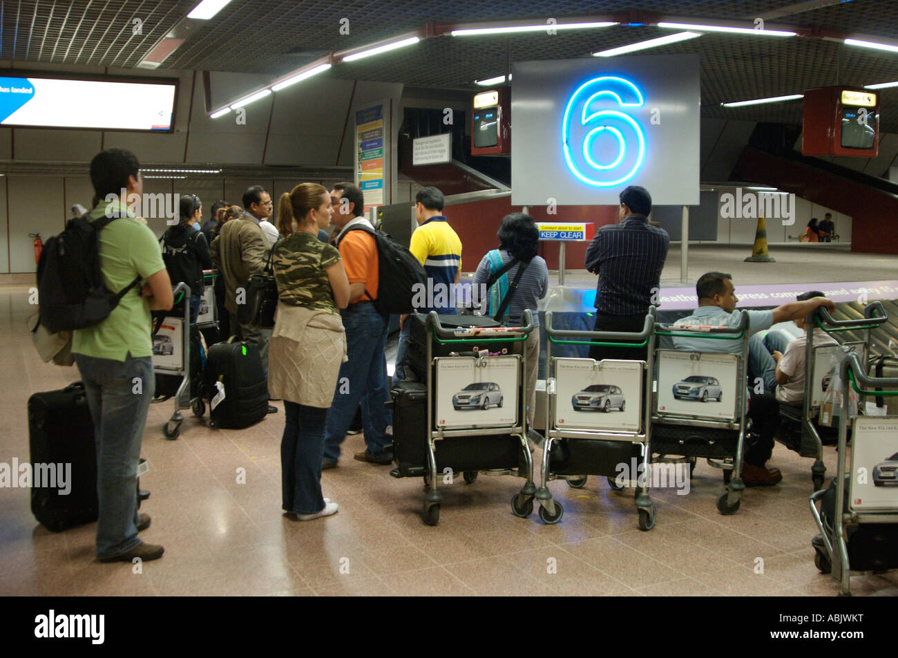 Baggage reclaim Hall Stock Photo - Alamy