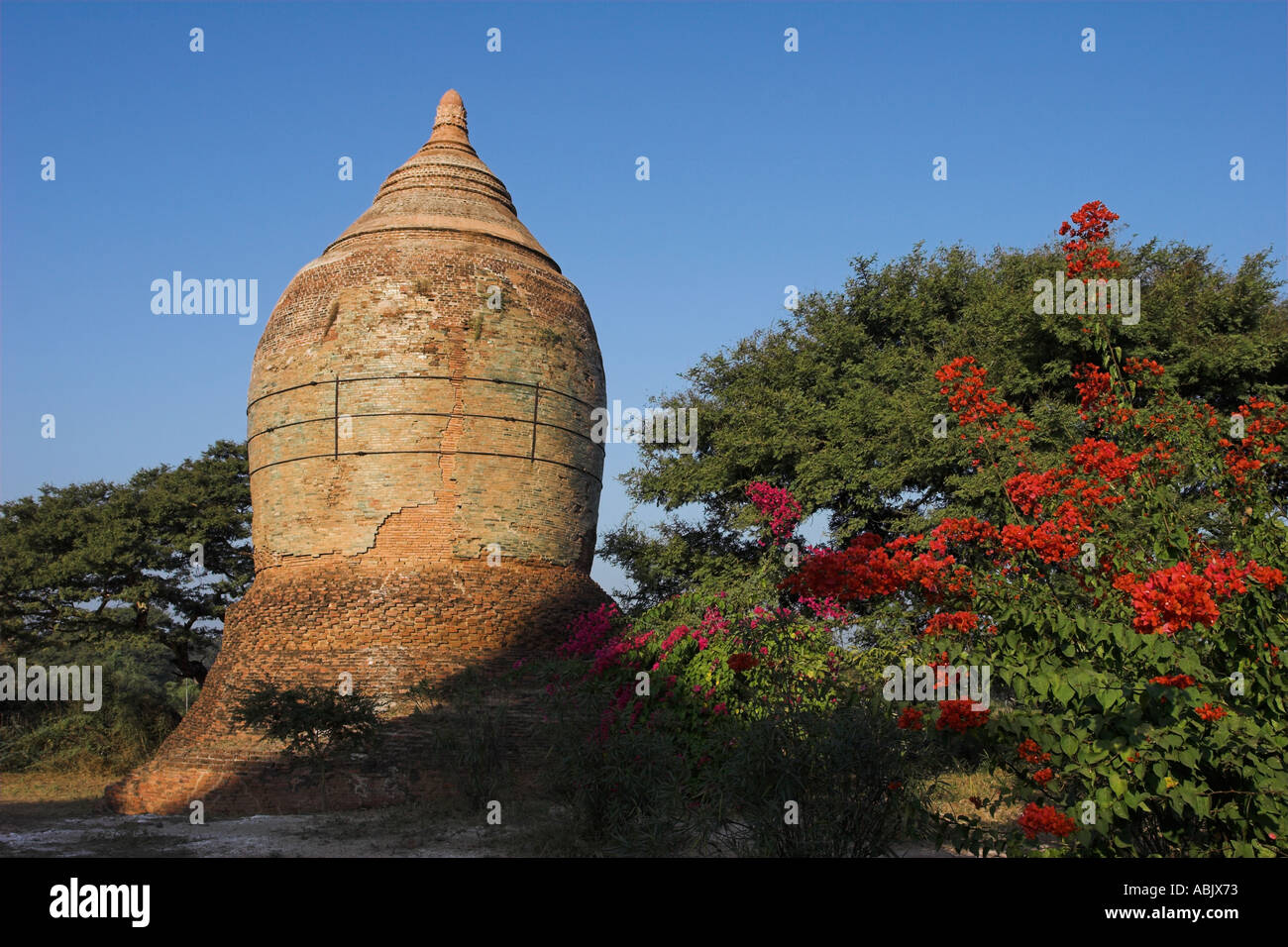 Myanmar Bagan Old Bagan Ancient monuments near Thatbyinnyu Pahto Stock ...