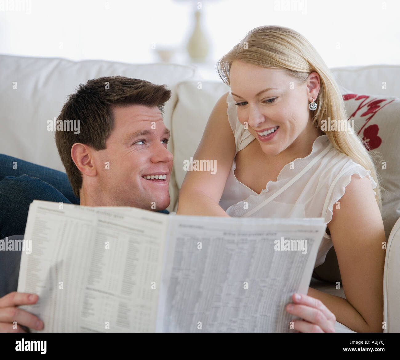 Reading reading two seated hi-res stock photography and images - Alamy