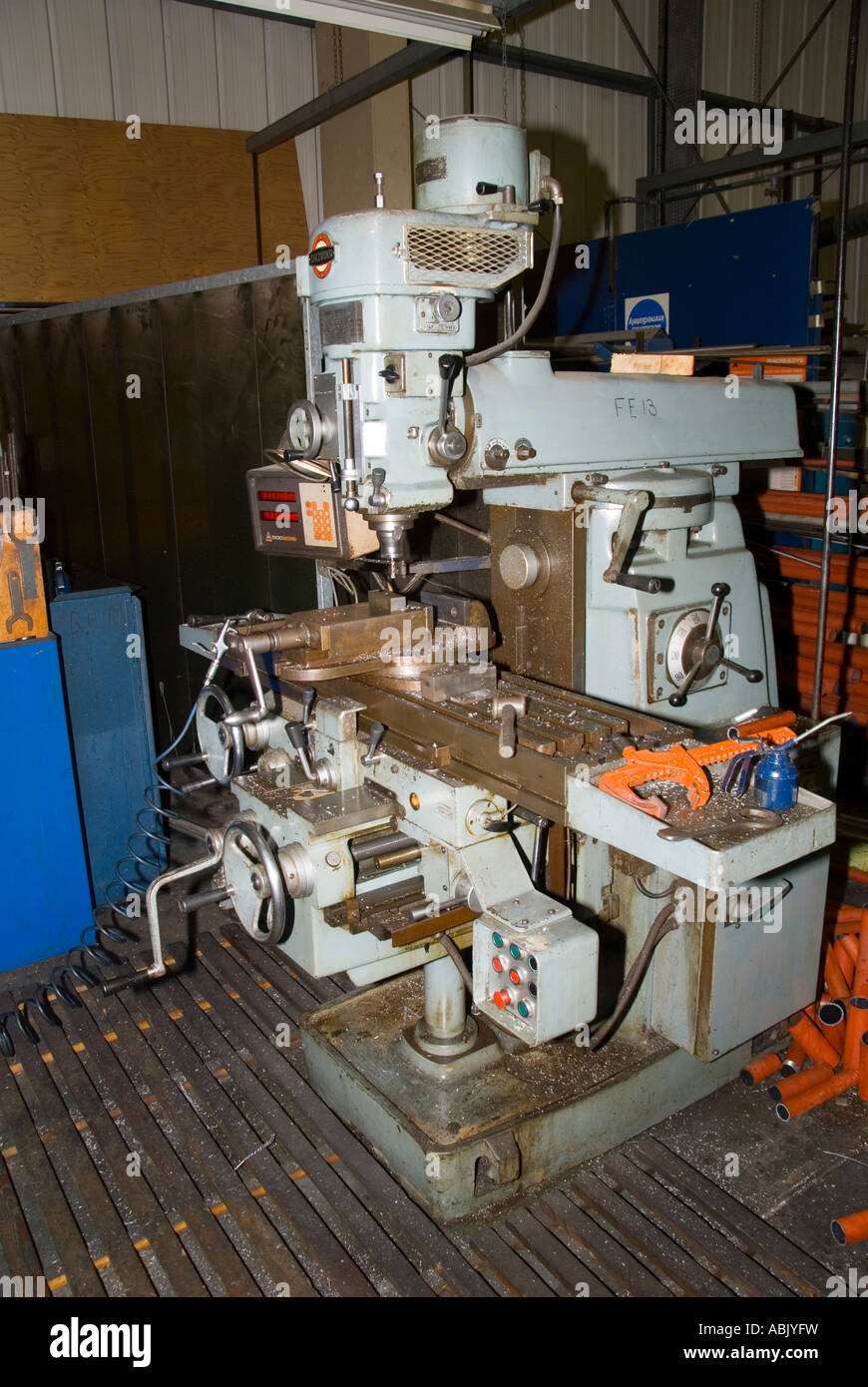 Vertical Metalwork Workshop Mill Stock Photo - Alamy