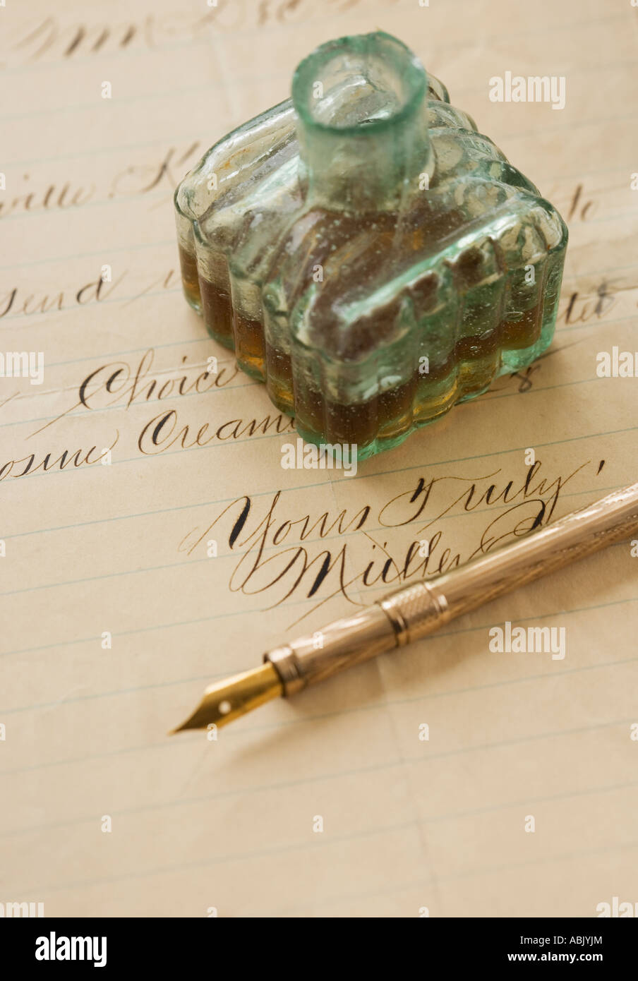 Old ink pen hi-res stock photography and images - Alamy