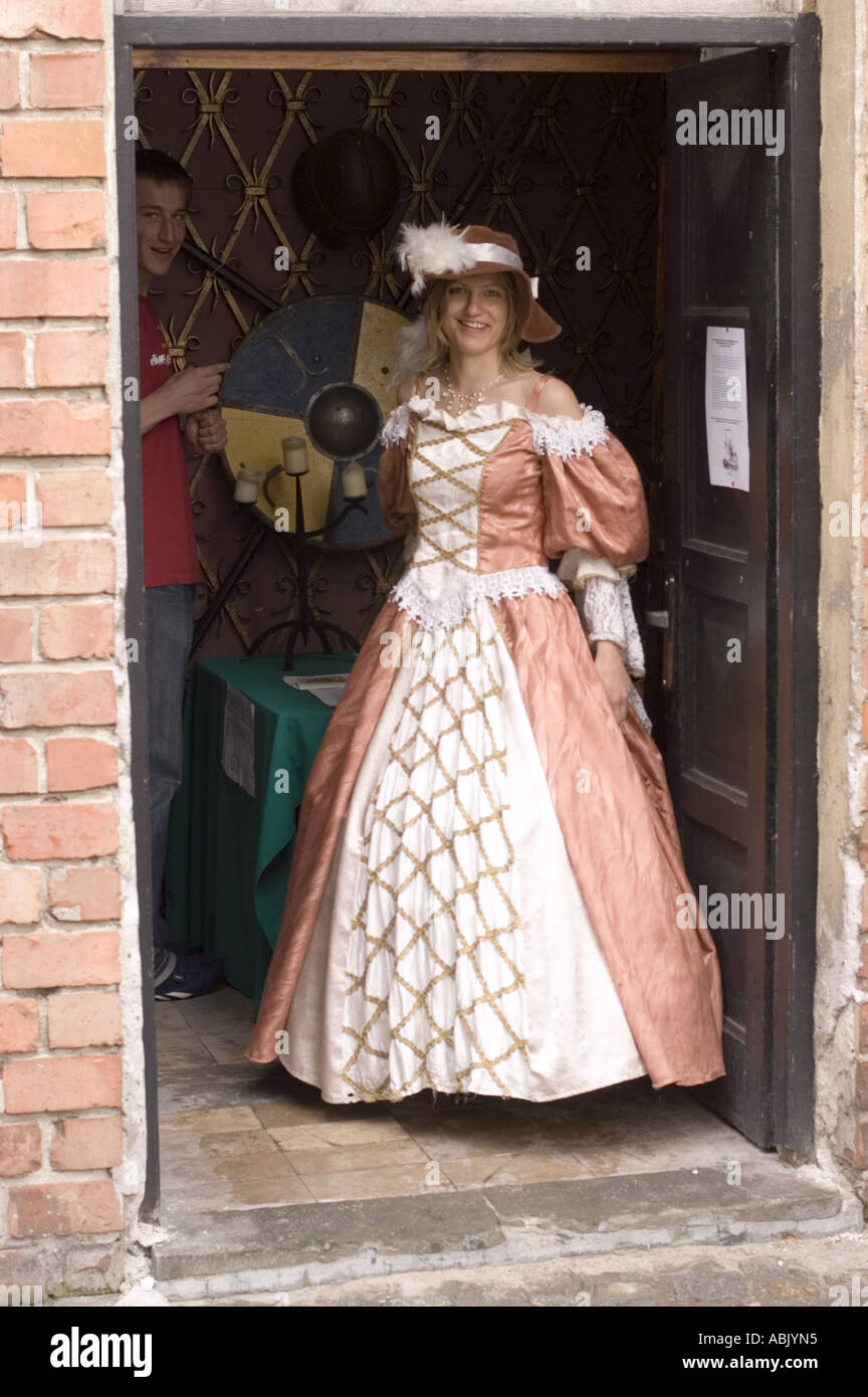 Female courtier hi-res stock photography and images - Alamy