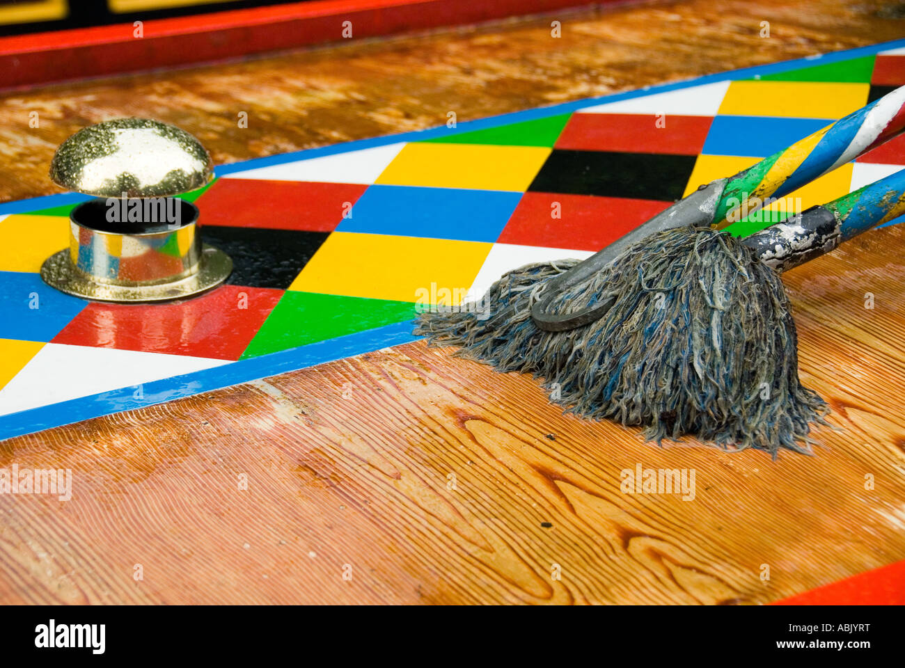 Mop alternative hi-res stock photography and images - Alamy