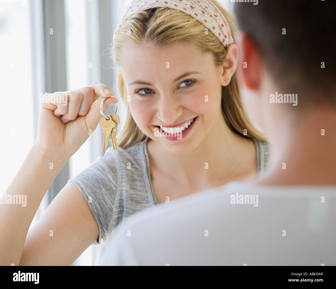 House and keys hi-res stock photography and images - Alamy