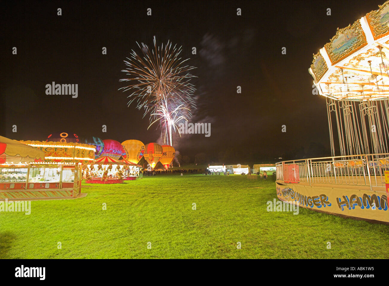 Funfair fireworks hi-res stock photography and images - Alamy