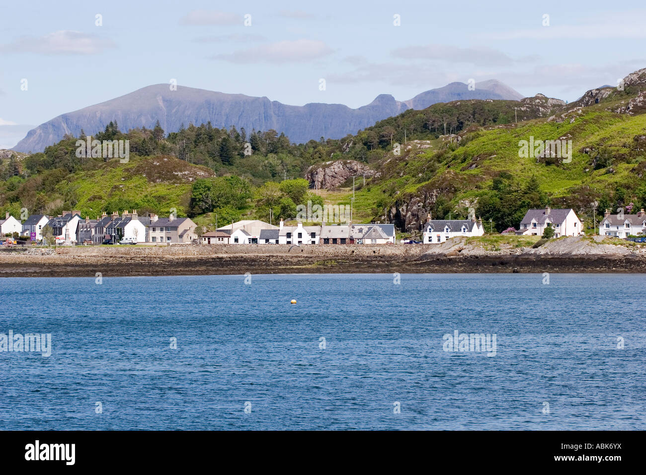 Lochinver scotland houses hi-res stock photography and images - Alamy