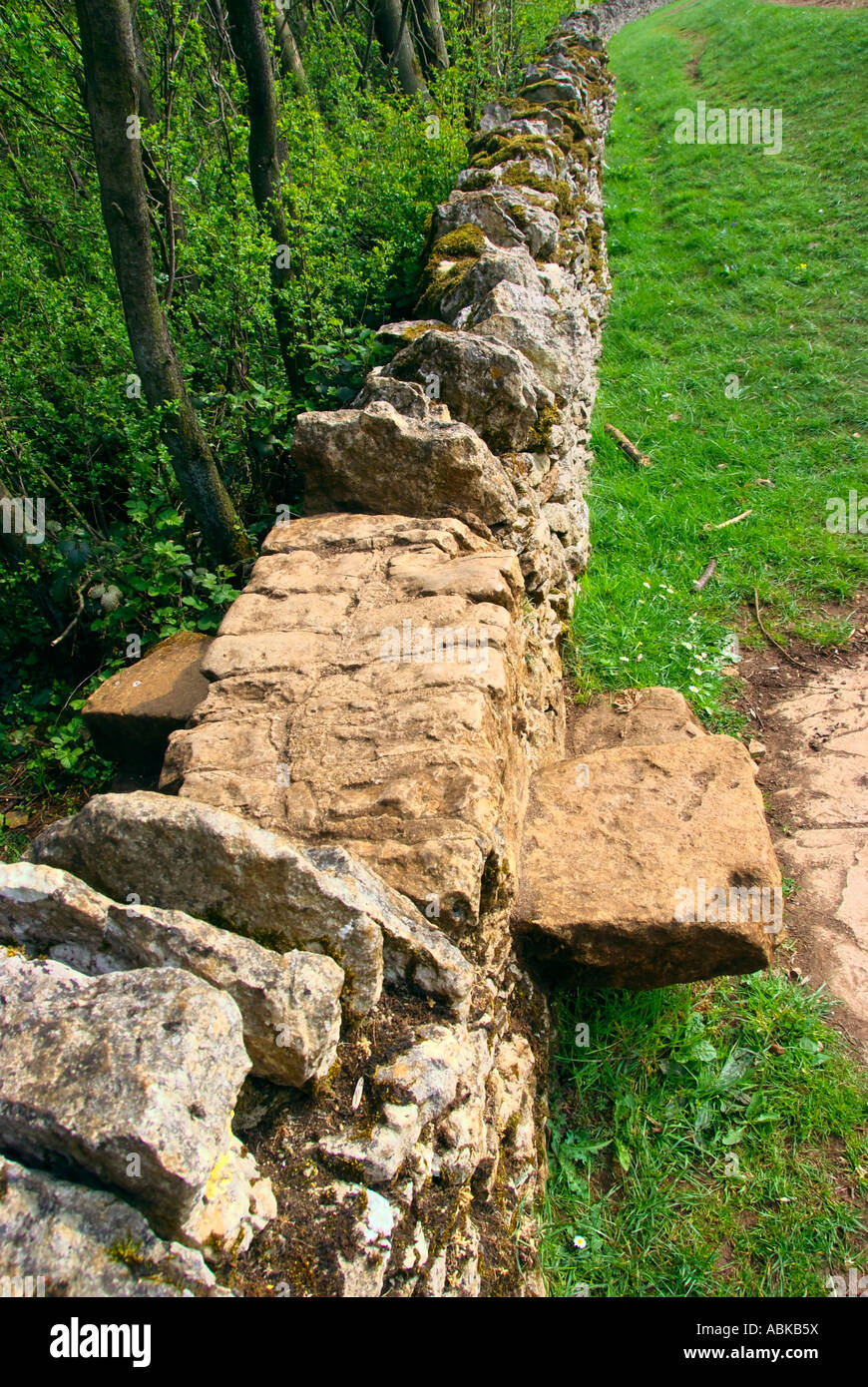 belas knap neolithic long barrow chambered tomb burial site winchcombe ...