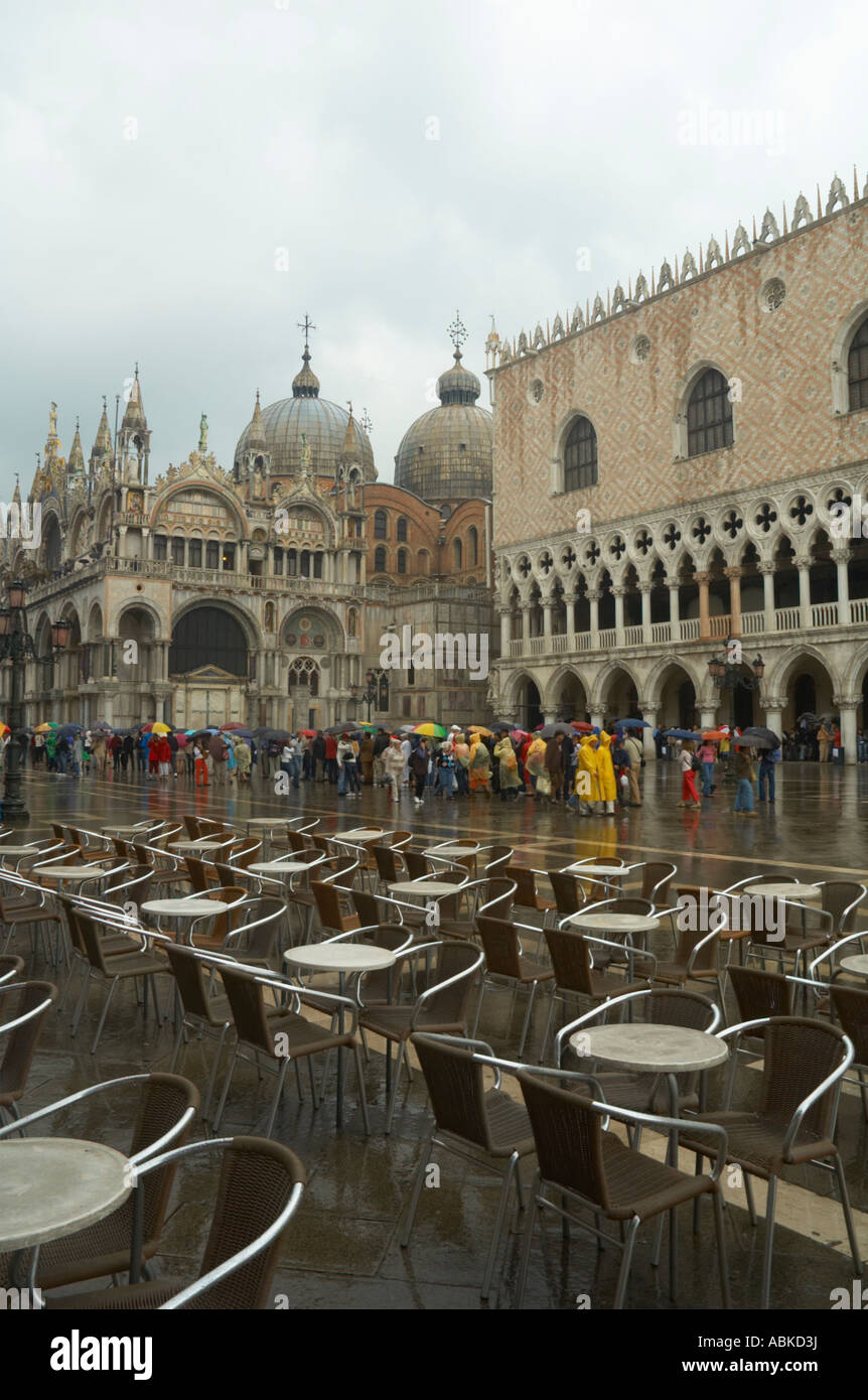 St Marks Square in the Rain, Venice Stock Photo - Alamy
