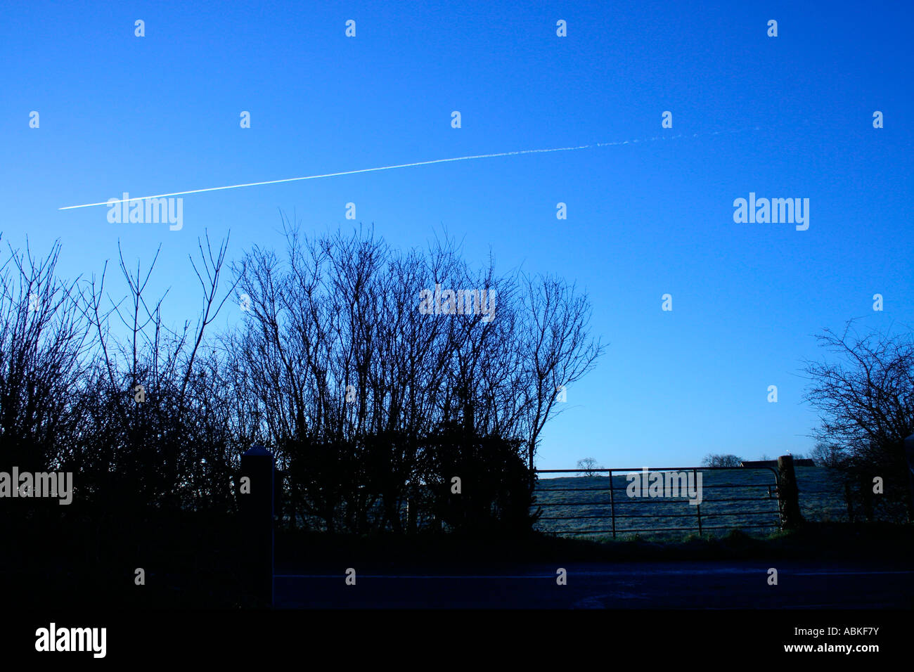 Farm land cold night hi-res stock photography and images - Alamy