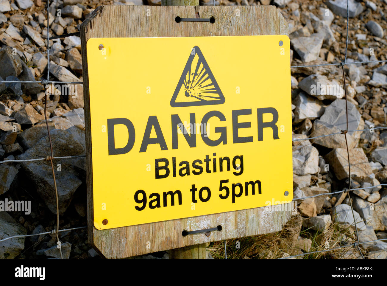 Danger quarry blasting sign hi-res stock photography and images - Alamy
