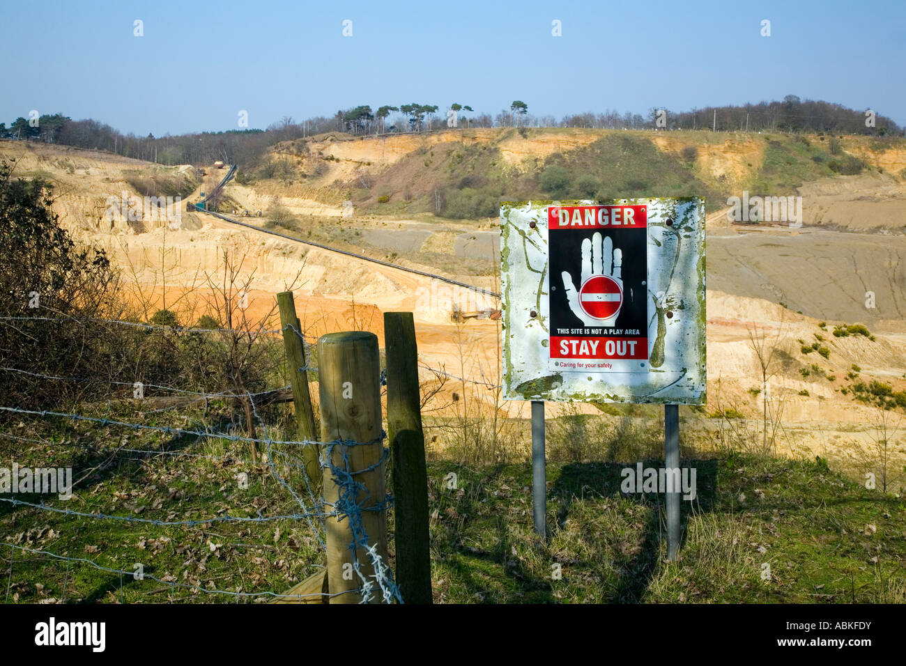 Rock common quarry west sussex hi-res stock photography and images - Alamy