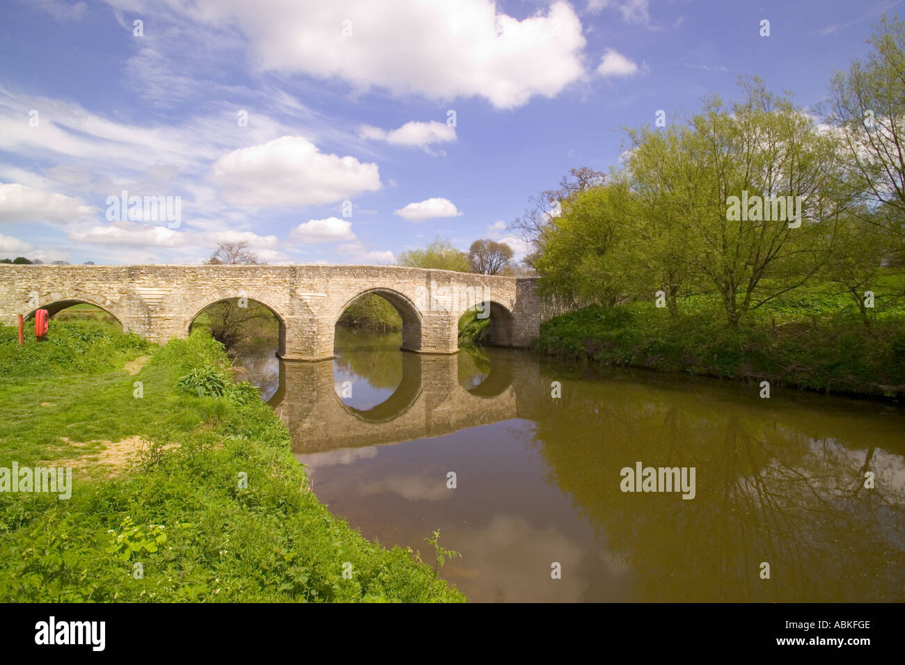 Teston bridge and the river Medway Stock Photo - Alamy
