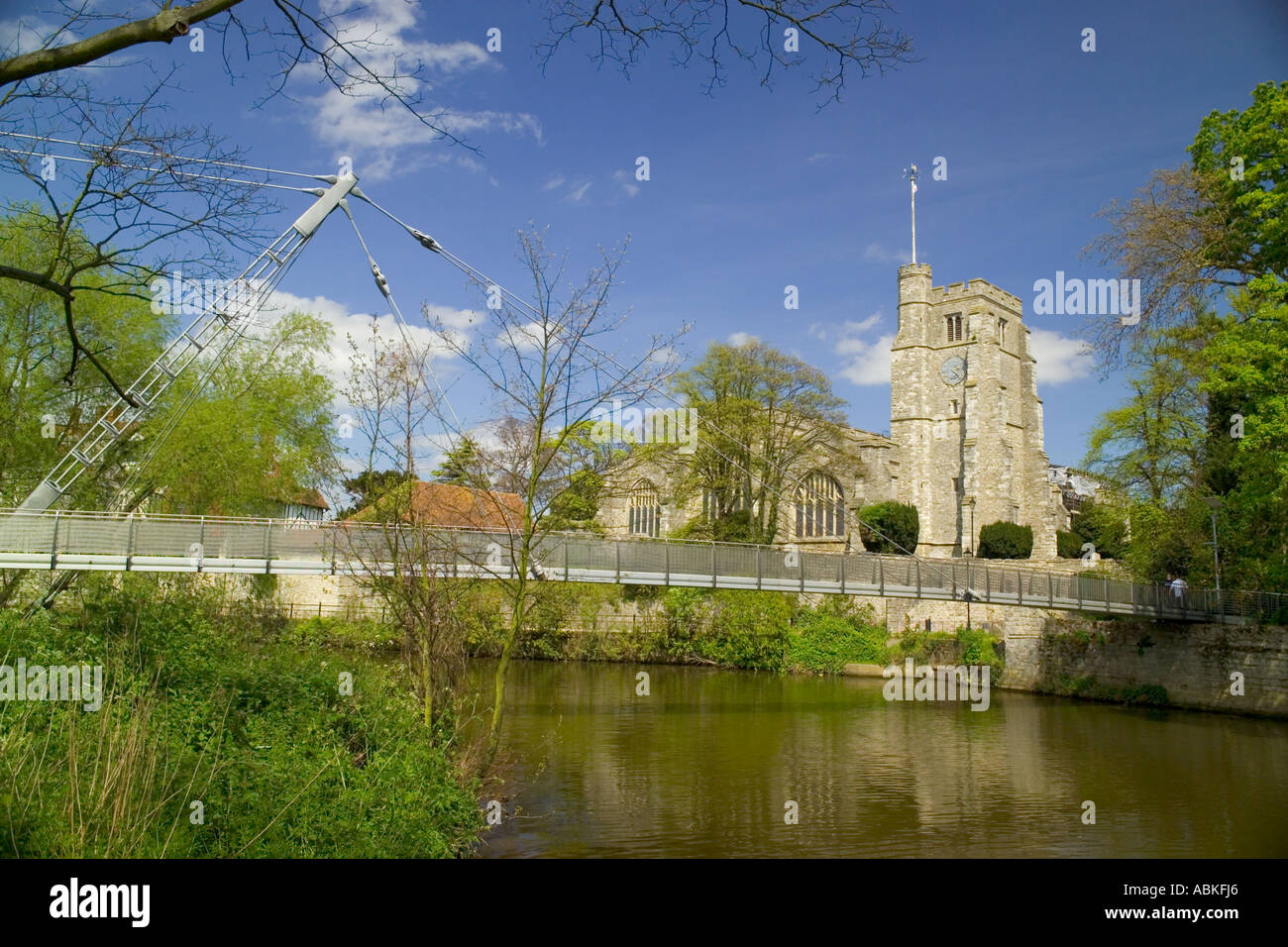 Medway footbridge hi-res stock photography and images - Alamy