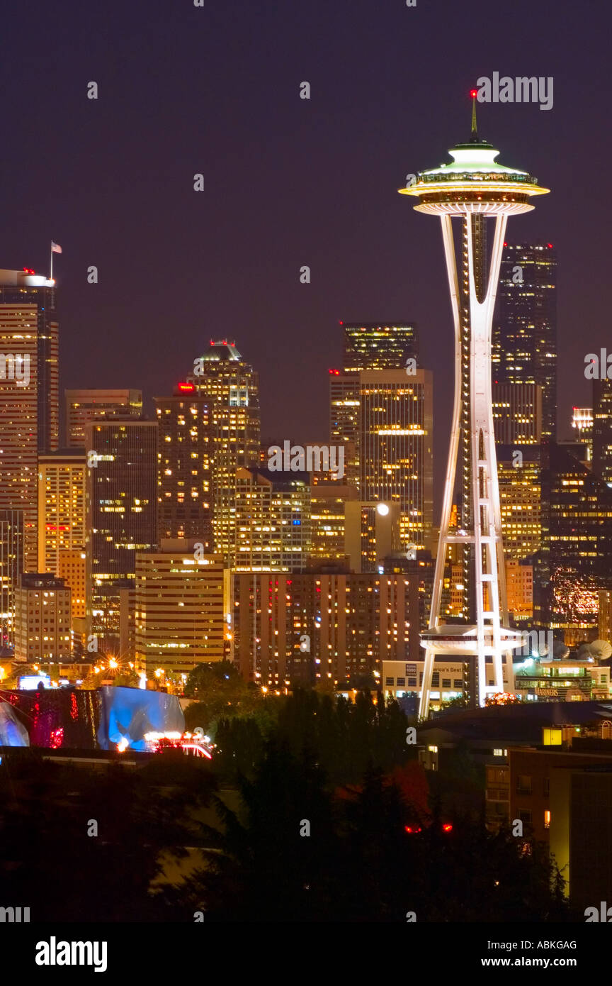 Seattle skyline at night Stock Photo - Alamy