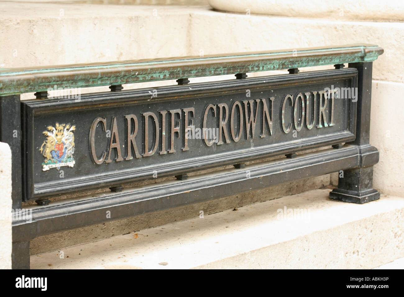 Cardiff crown court hi-res stock photography and images - Alamy