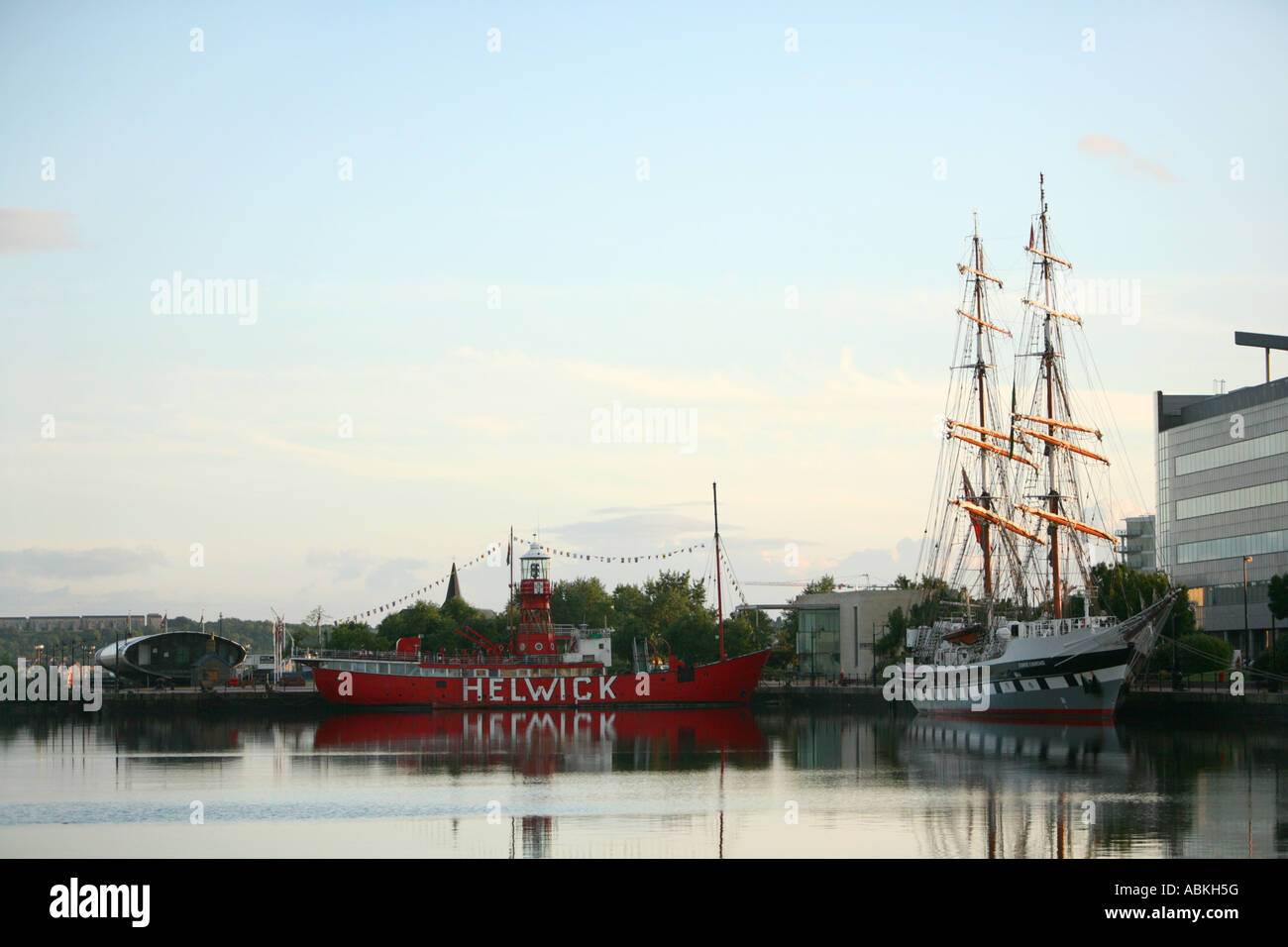 Tall ship youth trust Stavros s niarchos sailing ship light ship ...
