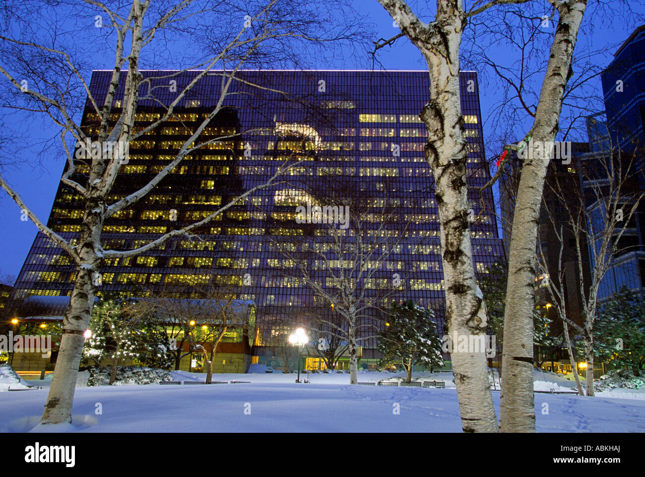 THRIVENT FINANCIAL BUILDING IN DOWNTOWN MINNEAPOLIS, MINNESOTA, U.S.A ...