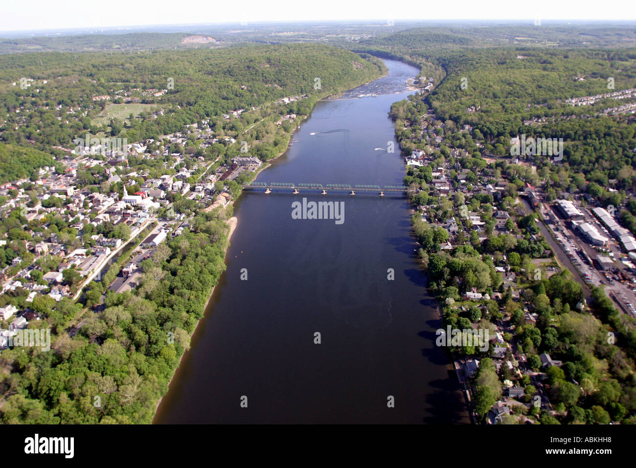 The new hope lambertville bridge hi-res stock photography and images ...