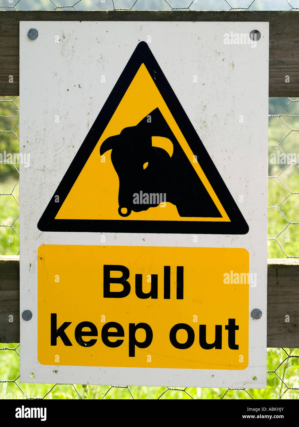 Warning sign Bull Keep Out Stock Photo - Alamy