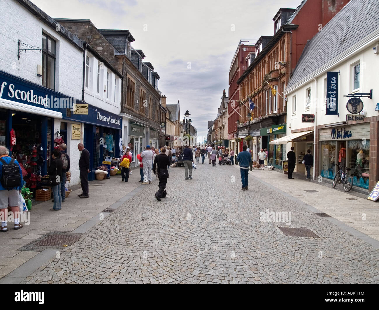 Fort william high street hi-res stock photography and images - Alamy
