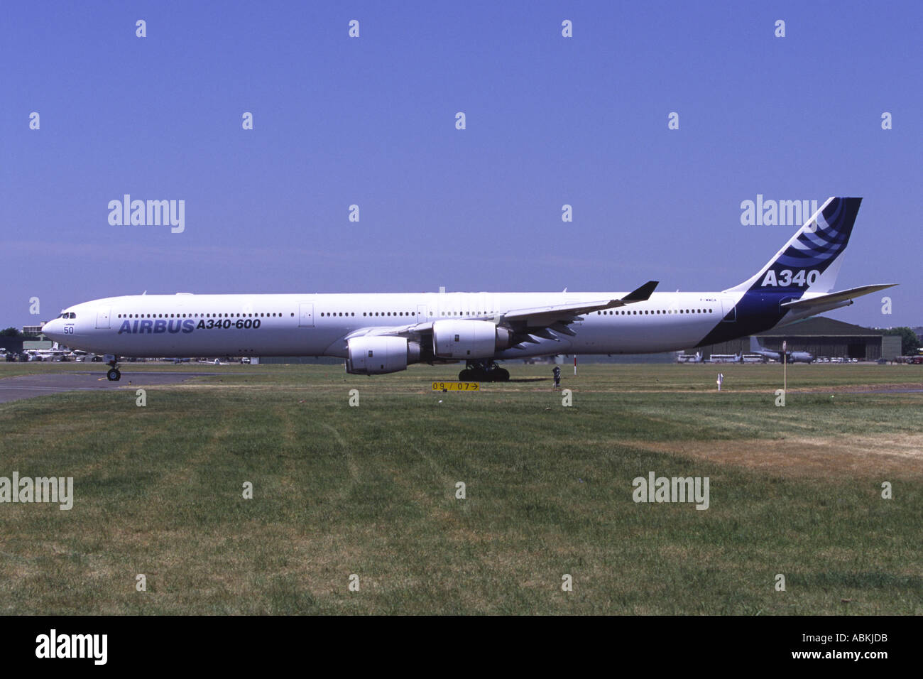 Airbus A340 642 Stock Photo - Alamy